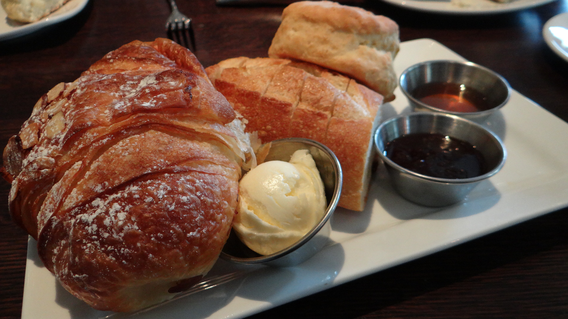 Boulevardier's Bountiful Brunch - cravedfw