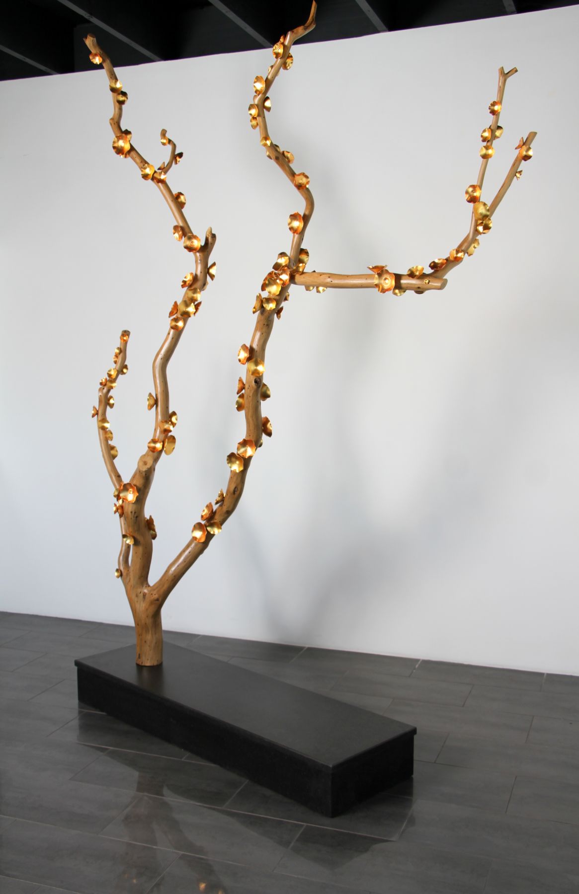 Lucrecia Waggoner Announces Solo Exhibit at Dallas Design District's ...