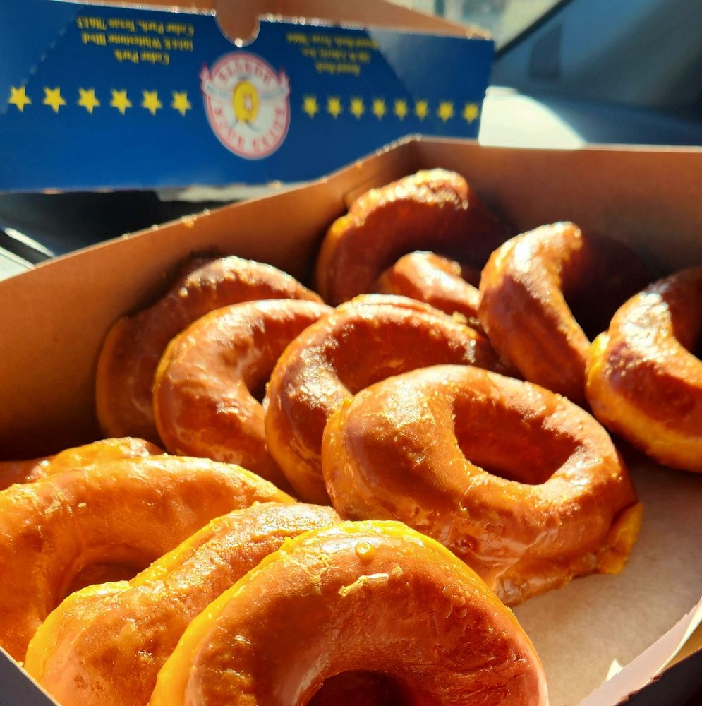 Legendary Donut Shop in Round Rock, TX - cravedfw