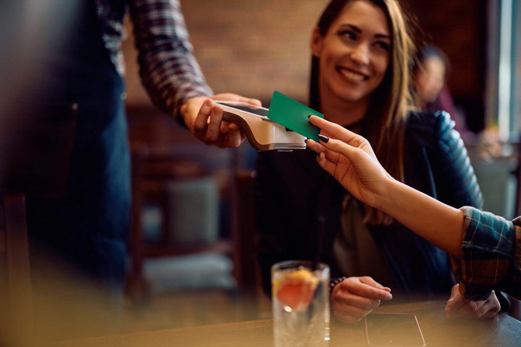 How Do Restaurant POS Systems Work and Why They Matter - cravedfw